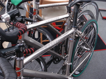 Lynskey三兄弟+eecycleworks: メカ日記。